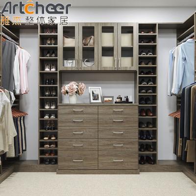 China Modern Design Walk-in Wardrobe with Melamine Finish and Custom Size Drawers and Island Cabinet for sale