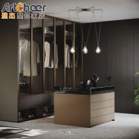 China Modern Stylish Walk In Wardrobe with Glass Door and Customized Size for Luxury Bedroom for sale