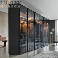 China Modern Design Walk-In Wardrobe with Customized Size and Melamine Material for Home and Hotel for sale