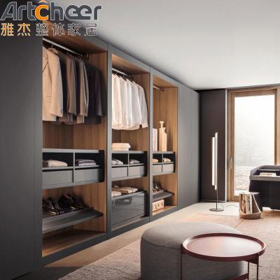 China Customized Size Walk In Wardrobe with Modern Stylish Design and Eco-Friendly Material for Bedroom Furniture for sale