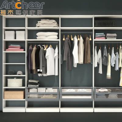 China Modern Stylish Walk In Wardrobe with Glass Door and Customized Size for sale