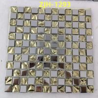 China Mixed Goldleaf Mosaic Glass Wall Tile 300x300mm Shining Surface for sale