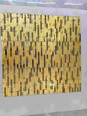 China Gold color Wholesale Electroplate Design Decorative Backsplsah Wired Glass Mosaic Tile for sale