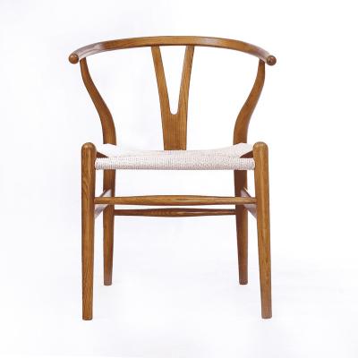 China Ash Wood Chestnut Shell Hans Wegner Wishbone Chair 32in Height Comfortable Dining Chair for sale
