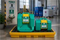China Portable Emergency Eyewash Station with Gravity-Fed Water Supply and Non-Toxic PE for Industrial Workplaces for sale