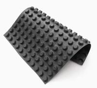 China Eco-Friendly Construction Waterproof Plastic Sheet PVC Drainage Board Dimple Membrane Drain Mat for sale