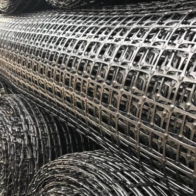 China Load Bearing Polypropylene Geogrid  25mm 50mm Airport Parking Biaxial Geogrid for sale
