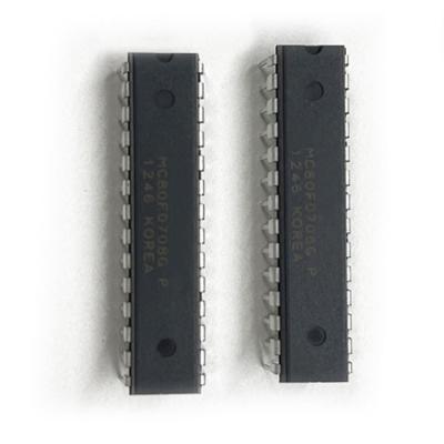 China MCU Ic Chip MC80F0708G M1MA141KT1 SN74LV541A DIP-28 for sale