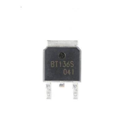 China SMD BT136S BT136 TO-252 6A/600V Chip Triac BT136S for sale