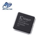 China XC3S200A-4VQG100C TQFP100 SMD IC Chip 68 I/O 1V for sale