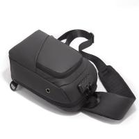 China ISO9001 Anti Theft Lock  Crossbody Chest Sling Bag For Men 19*12*31cm for sale