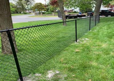 China Galvanized 9 Gauge Diamond Chain Link Fencing 50*50mm With Barbed Wire for sale