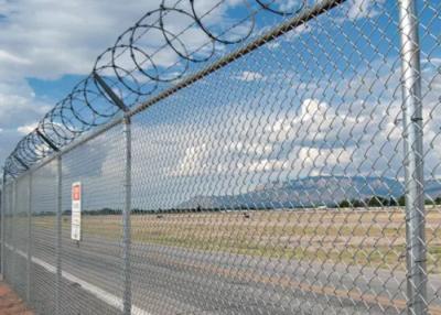 China 60mm Diamond Mesh Pvc Galvanized Diamond Chain Link Fencing With Barbed Wire for sale