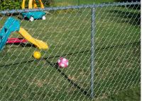 China Silver Green Metal Garden Chain Link Fence Diamond Hole Shape  Weather Resistance for sale