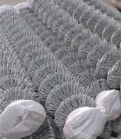 China SGS ISO 9 Gauge Black Chain Link Fence Cyclone Chain Wire Fencing for sale