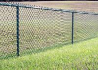 China 2mm Cyclone Chain Wire Fencing Fabric For Farm Diamond Steel Fence Panel Wear Proof for sale