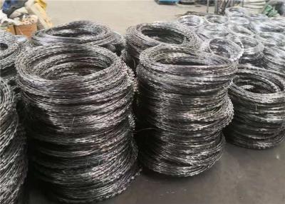 China 8 Clips BTO-22 300Mm Diameter Razor Wire Concertina for sale