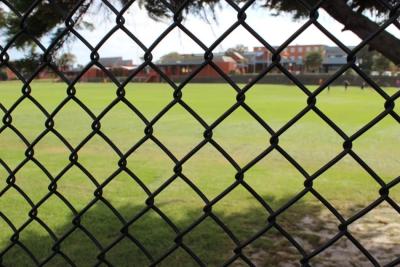 China Ss 6ft Chain Link Fence Fabric Bar Decorative Wire Mesh Curtain Metal for sale