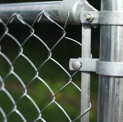 China Zinc Coated Diamond Mesh Wire Fencing 6ft 8ft 15m Roll Cyclone Wire for sale