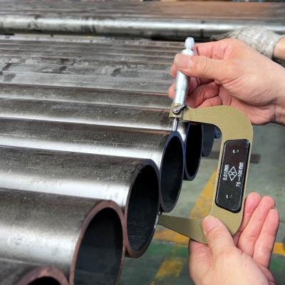 China Grade 4130 Chromoly High-Tensile Alloy Steel Pipe for Oil Drilling and Drill Rod Tubing with Seamless Construction for sale