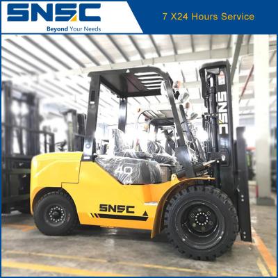 China FD40 4.0 Ton Diesel Forklift Truck with 4000kg Capacity and 60kW Engine Power for sale