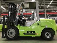 China OEM 4 Ton Diesel Forklift FD40 with 3000-5000mm Lift Height and 45kW Power for sale