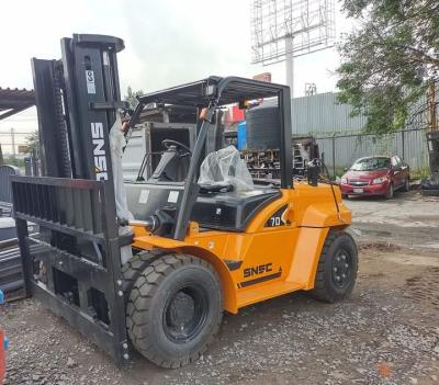 China CE 7 Ton Propane Gas Forklift with USA PSI 4.3L Engine - 7000kg Capacity, 3350mm Turning Radius for sale
