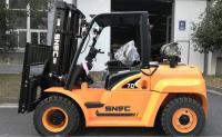 China CE 7 Ton Propane Gas Forklift with USA PSI 4.3L Engine - 7000kg Capacity, 3350mm Turning Radius for sale