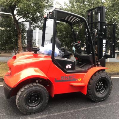 China FD35 Diesel Forklift 3.5 Ton Capacity 4WD Rough Terrain with 20 km/h Speed and 2,445 mm Turning Radius for sale