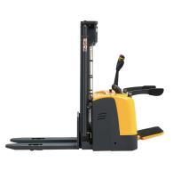 China Apaidor Rider Counterbalance Pallet Stacker 2000kg 5000mm Lift Electric Stacker Truck for sale
