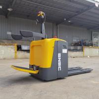 China 1550mm Fork Battery Powered Pallet Truck with 2-Ton Capacity and 24V/210AH Battery for Food & Beverage Industry for sale