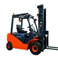 China Diesel Forklift 4.5m Height 12V80AH Battery 3 Way Wider Back Mirror Hydraulic Brake for sale
