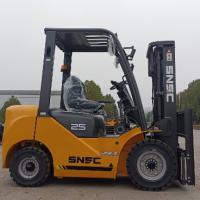 China 7 Ton 7000kg Heavy Duty Diesel Forklift 3000mm Lifting Height CE ISO for sale