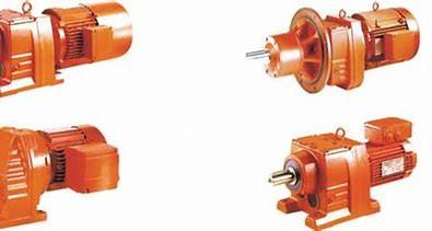 China RF Series Helical Gear Reducer Flange Mounted Horizontal 0.37KW for sale