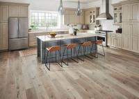 China Bulk Moisture Proof Spc Hardwood Flooring Planks Indoor Decoration for sale