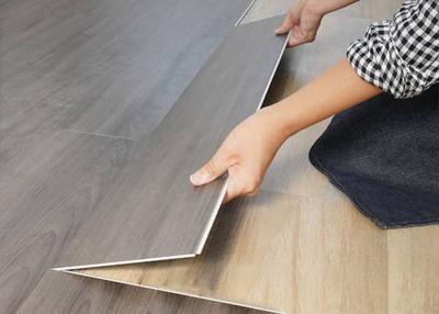 China Unilin Click Lock Spc Flooring 5mm Thickness 20Mil Vinyl Rigid Floor for sale