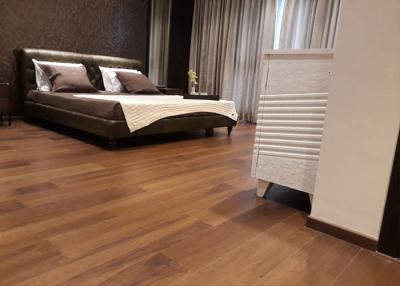 China Super Wear Resistant Wood Spc Flooring Vinyl Plank 6mm With 1mm Ixpe for sale