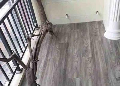 China 0.3mm Wear Layer Rigid Core Vinyl Spc Flooring 100% Moistureproof Watertight for sale