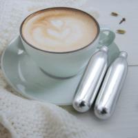 China 8 Gram N2O Cartridges For Whipped Cream Dispensers Food Grade for sale