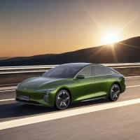 China Long Range Pure Electric Dongfeng Forthings Xinghai S7 Sedan with Automatic Gearbox and 50khw-70khw Battery Capacity for sale
