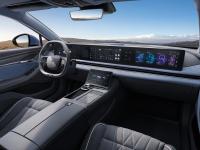 China 2024 Voyah Zhuiguang Electric Sedan EV Vehicle with Ternary Lithium Battery and 5-Door 5-Seat Body Structure for sale