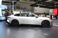 China 400KW Endurance Fashionable Dongfeng Yipai 007 Energy Hatchback Sports Car with 2915mm Wheelbase and Max Speed of 180 Km/h for sale