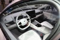 China 400KW Endurance Fashionable Dongfeng Yipai 007 Energy Hatchback Sports Car with 2915mm Wheelbase and Max Speed of 180 Km/h for sale