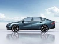 China 2024 Wuling Starlight 1.5L Hybrid Energy Vehicles with Lithium Iron Phosphate Battery and 150km Pure Electric Range for sale