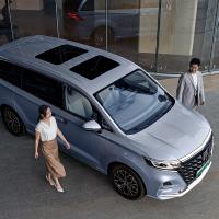 China 3000 MM WHEELBASE ROEWE IMAX8 EV Electric Cars 7 Seats Fast Charging Long Range for Environmentally-Friendly Travel for sale
