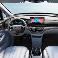 China 3000 MM WHEELBASE ROEWE IMAX8 EV Electric Cars 7 Seats Fast Charging Long Range for Environmentally-Friendly Travel for sale