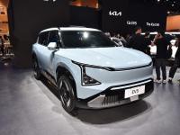 China 2023 KIA EV5 Left Hand Drive 5 Seat Luxury SUV Electric Car with 700km Long Range and Fast 27min Charging Time for sale