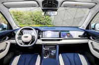 China s 2022 Geely Xingyue L Oil-electric Hybrid Large Luxury Off-road Vehicle Seating for 5 and 4770x1895x1689 Dimensions for sale