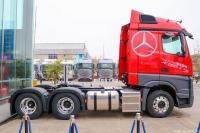 China 2023 Ben-z Mercedes Road Tractor 580hp Large Heavy GVW 26000kg 6*4 Displacement 12.9L Truck Head Tractor For Fast Shipping for sale