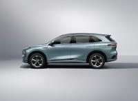China High Speed 5-Door 5-Seat Changan CS75 PLUS 1.5T SUV Hot Seller with Macpherson Front Suspension and Metal Roof Rack for sale